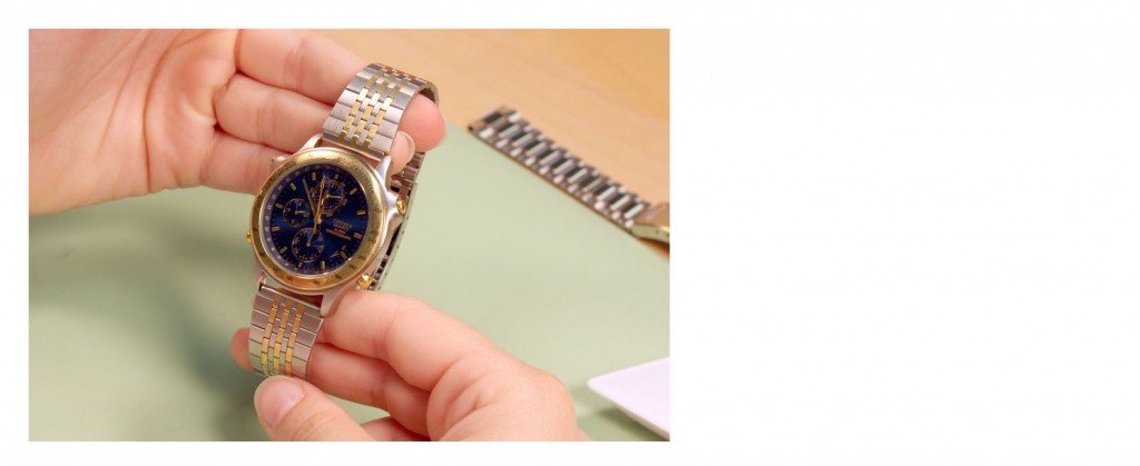 How to Change a Metal Watch Band - Spring Bar style without Holes on ...