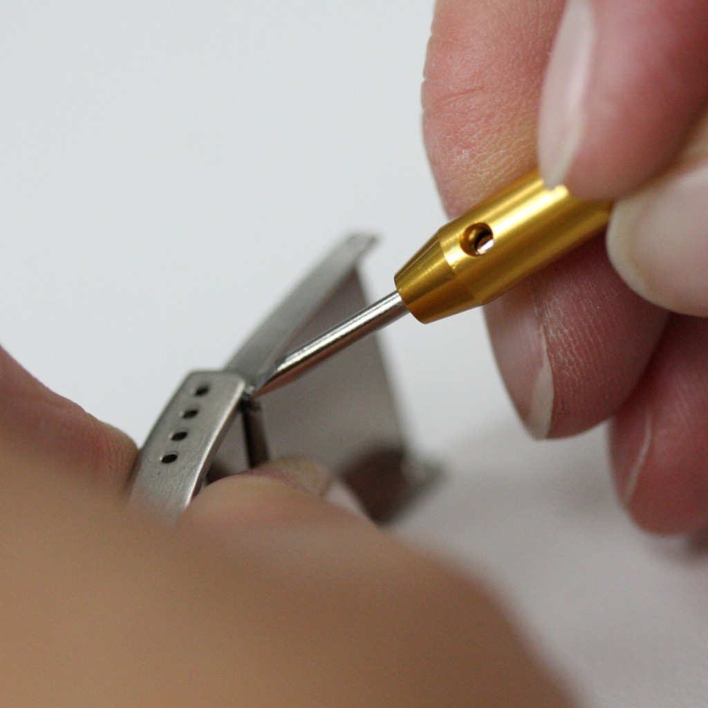 How to Install a Regular Buckle Extender - Esslinger Watchmaker ...
