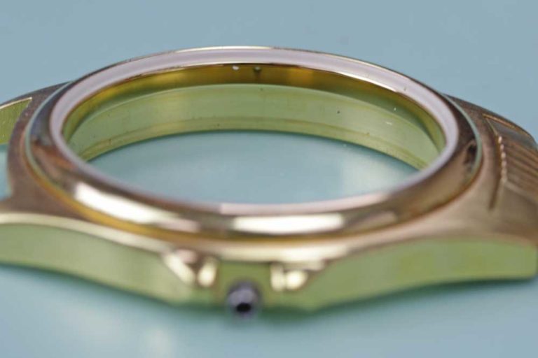 How to Measure for a Crystal Gasket - Esslinger Watchmaker Supplies Blog