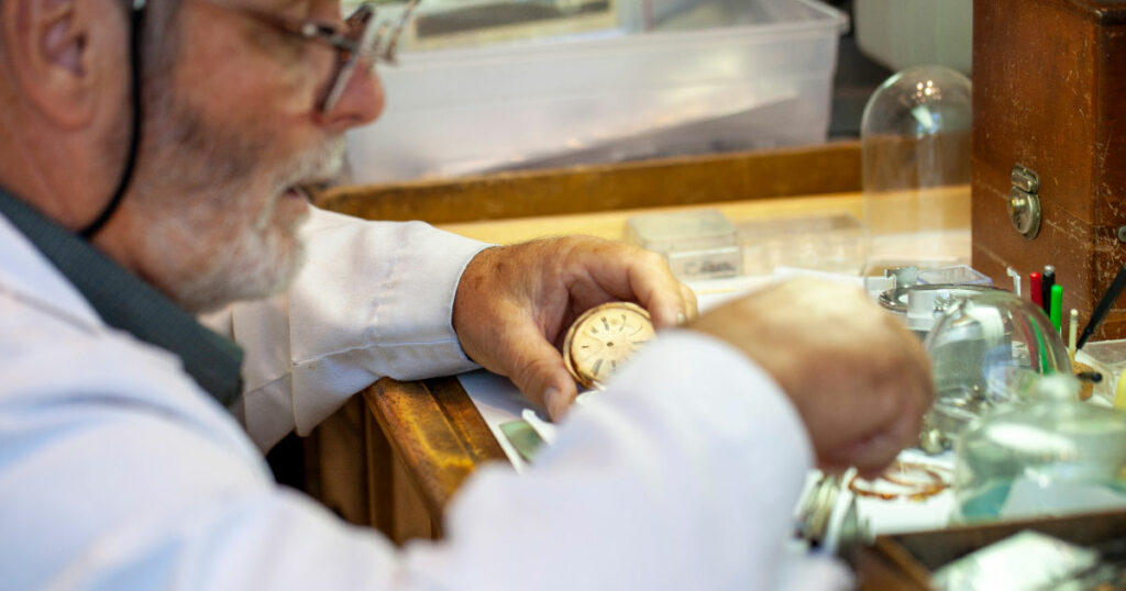 Job Opening for Watchmaker (Pforzheim,DE) - Esslinger Watchmaker ...