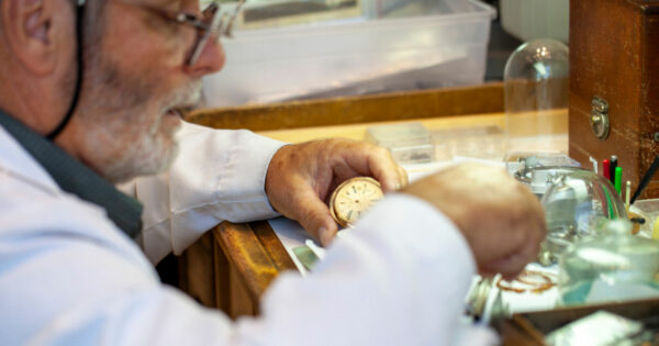 Jobs For Watchmakers and Jewelers Hiring Now