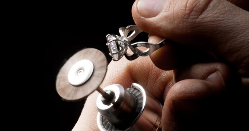 Jobs For Watchmakers and Jewelers Hiring Now