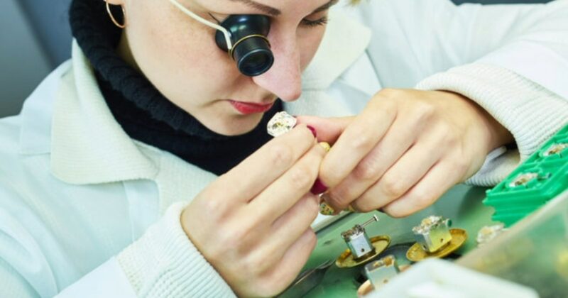 Jobs For Watchmakers and Jewelers Hiring Now