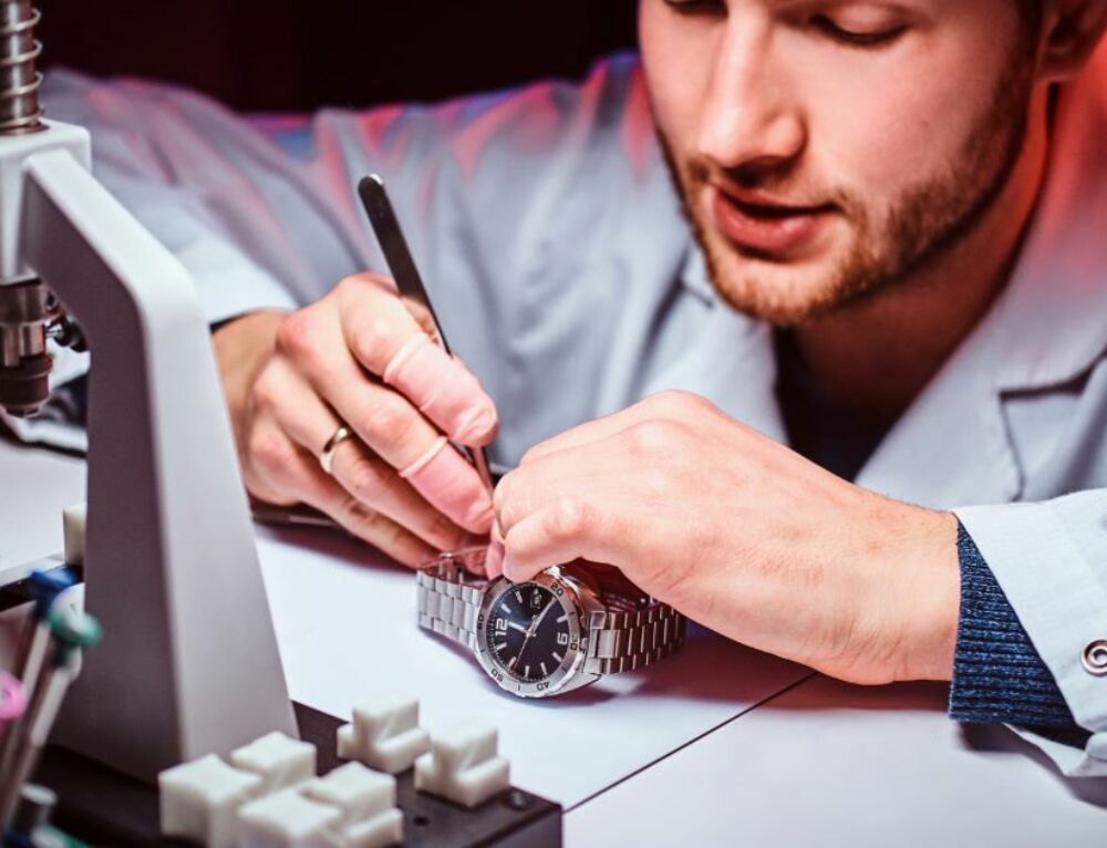Job Opening for Watchmaker (Hollywood, FL) - Esslinger Watchmaker ...